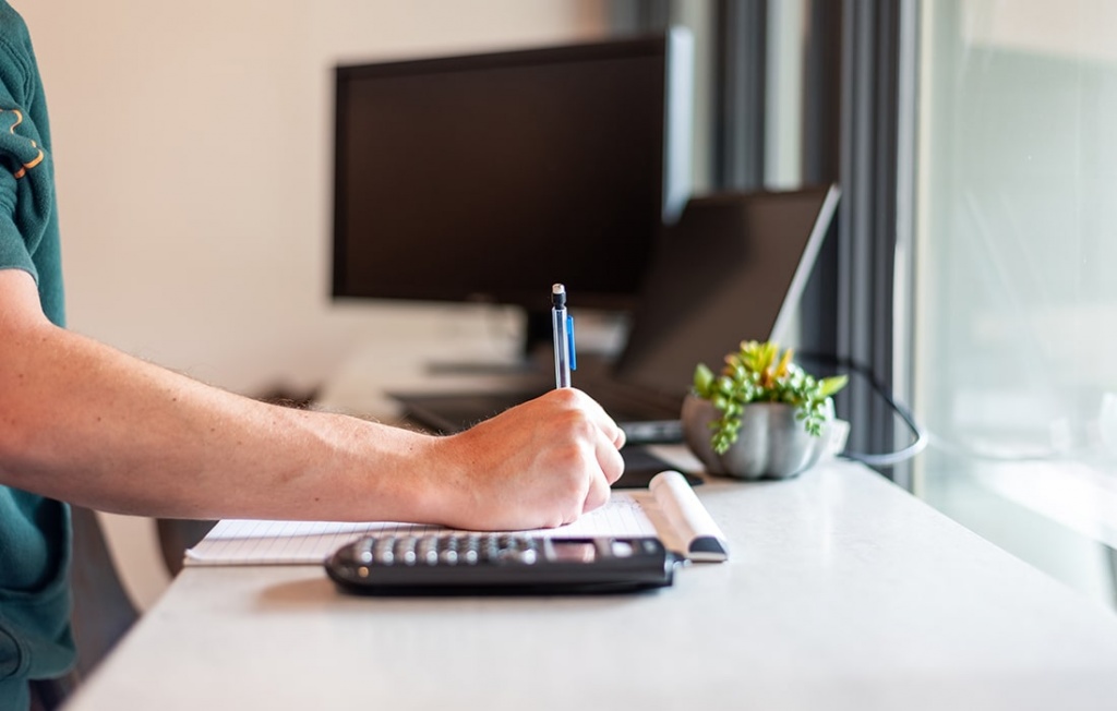 Conoce las Ventajas de Trabajar y Estudiar | UNILA